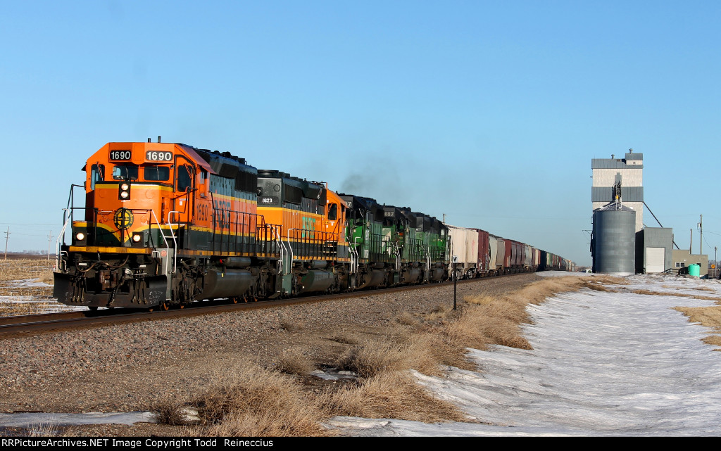 BNSF 1690